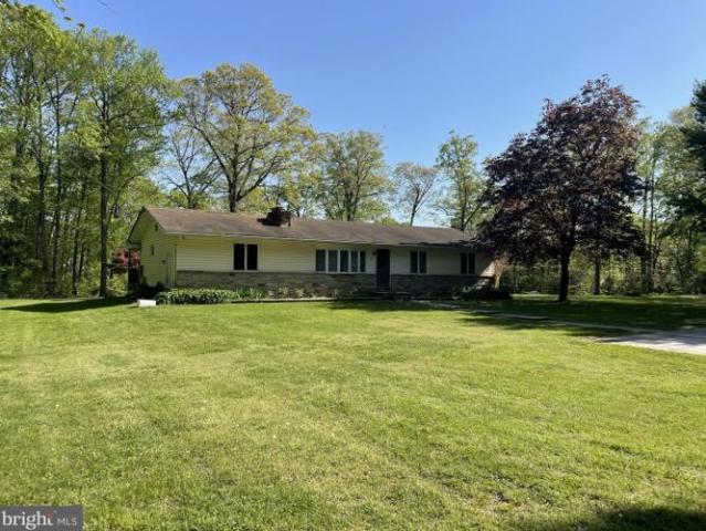 1313 Elsing Rd, Essex, MD 21221