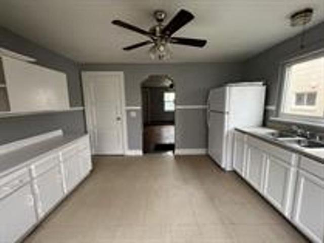 1313 Fletcher Avenue 2 Bedroom Apartment for Rent at 1313 Fletcher Ave, Dunbar, WV 25064