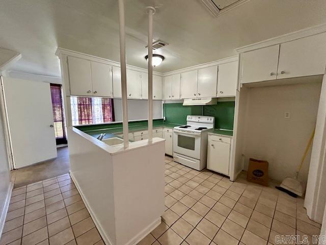 1313 Hwy 8 E