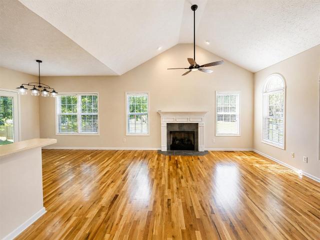 1313 James Edward Court