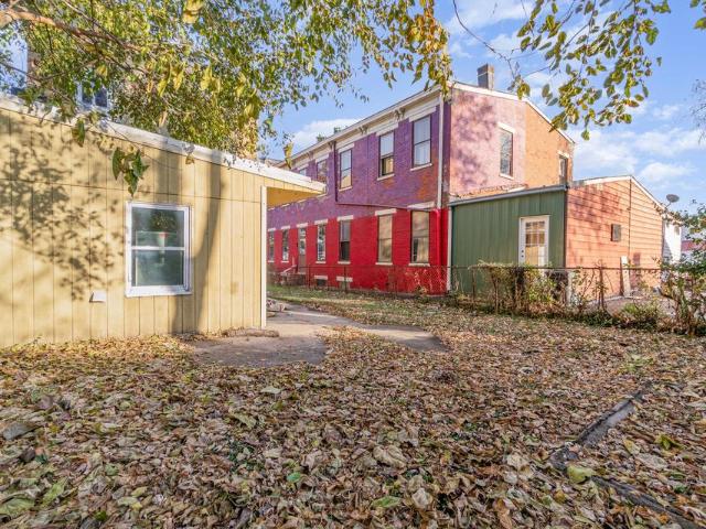 1313 Russell Street