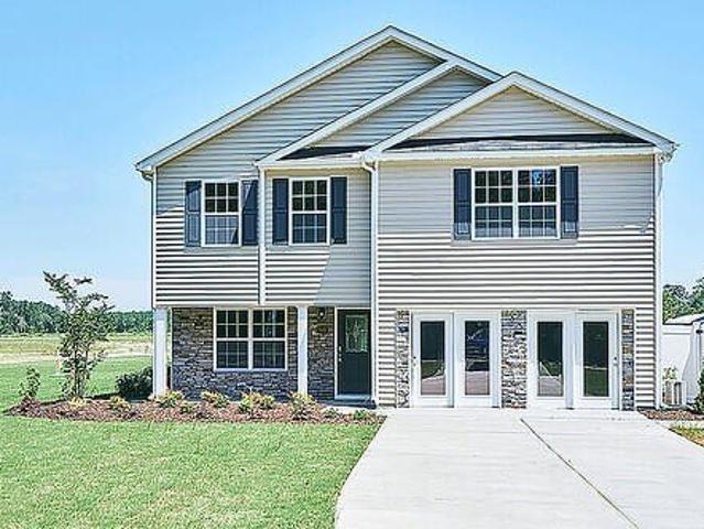 1313 Riverstone Dr, Greenville, NC 27858