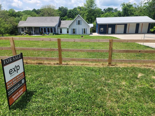1313 Stayton Rd