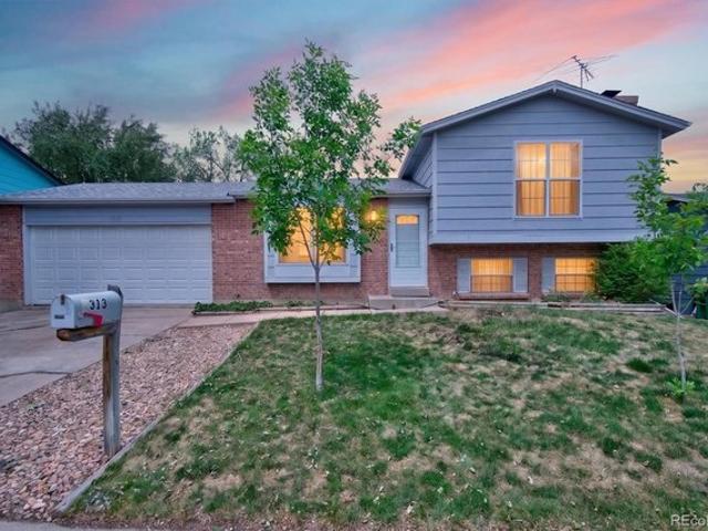 1313 S Zeno St, Aurora, CO 80017