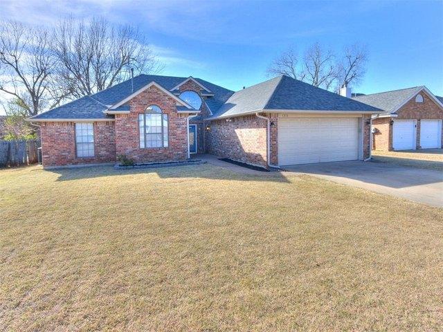 1313 Simon Ave, Edmond, OK 73003