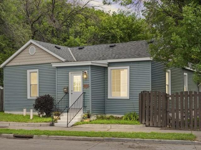 1313 South Ave, La Crosse, WI 54601