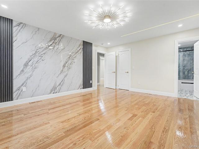 131 10 nd Street