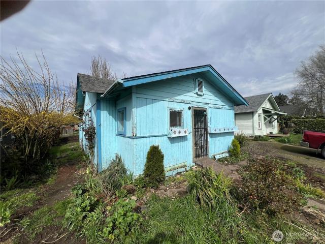 131 17th Avenue
