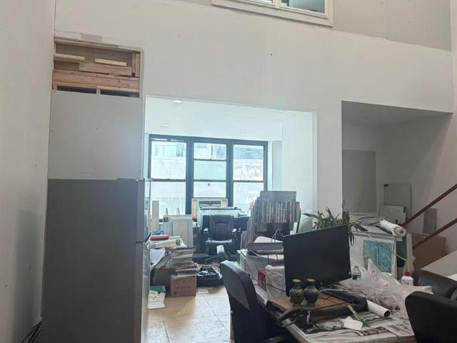 131 1 th Road 2nd FL