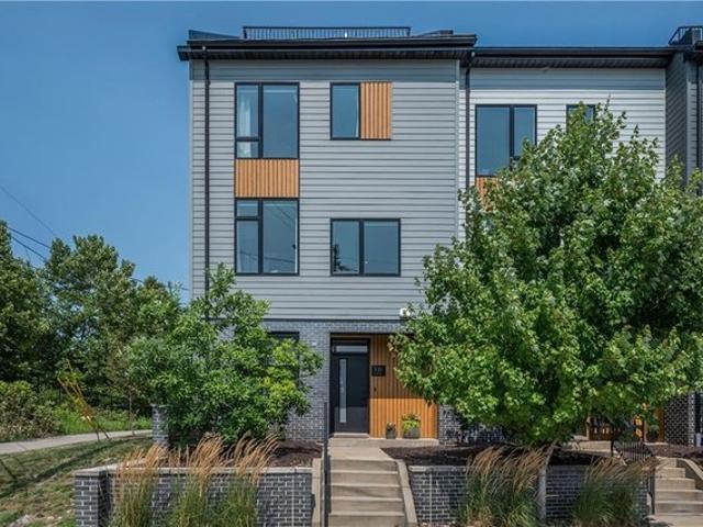 131 55th St, Pittsburgh, PA 15201