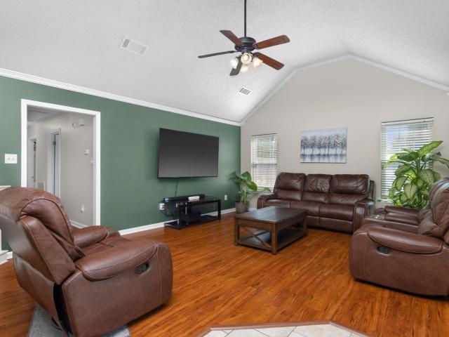 131 country meadow ln