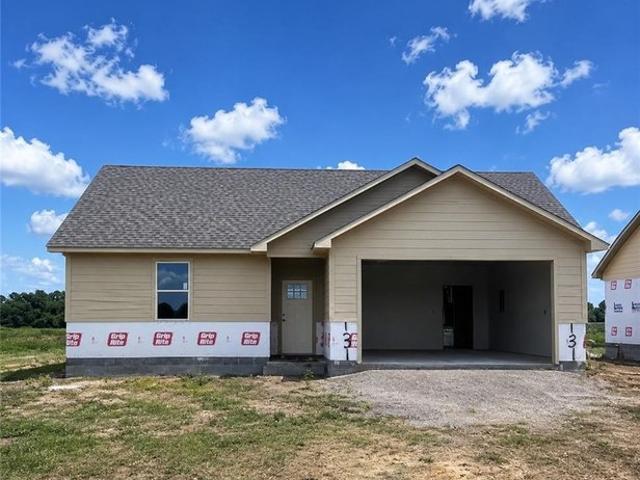 131 Countryside Way, Pocola, OK 74902