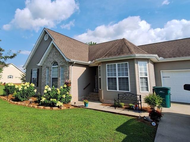 131 Charlotte Dr, Winchester, TN 37398