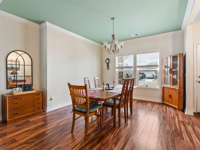 131 Crabapple Dr