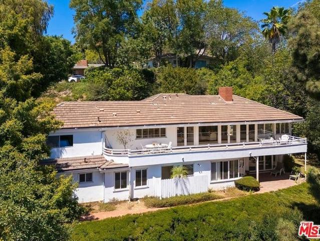 131 Ashdale Ave, Los Angeles, CA 90049