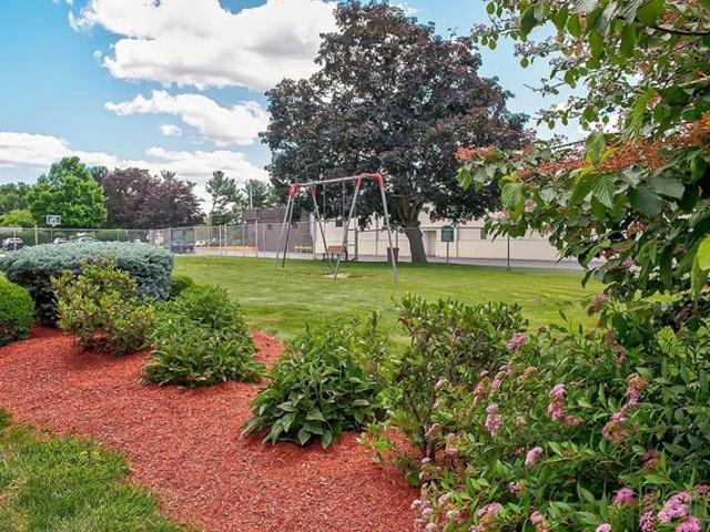 131 Ashley Ave, West Springfield, MA 01089