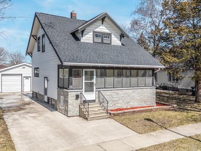 131 Bischoff St, Fond du Lac, WI 54935