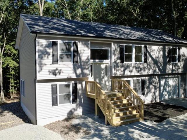 131 Buck Run Dr, Milford, PA 18337