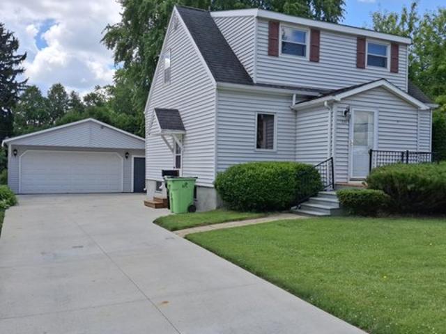 131 Burnett St, Beaver Dam, WI 53916