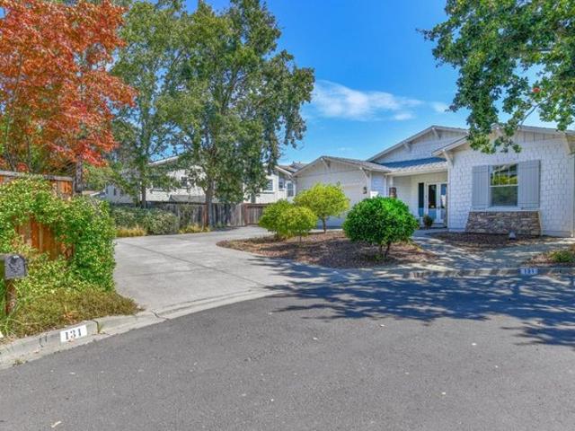 131 Garden Valley Ct, Napa, CA 94558