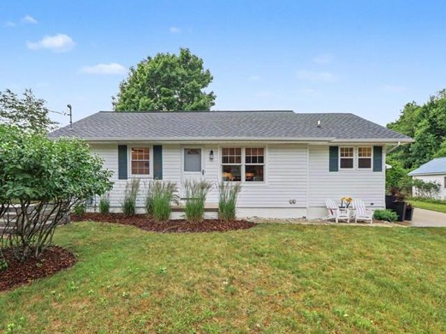 131 George St, Frankfort, MI 49635