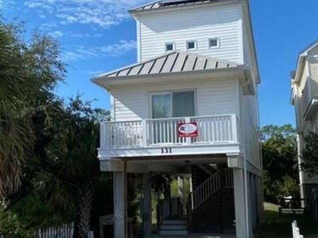 131 Gunn St, Saint George Island, FL 32328