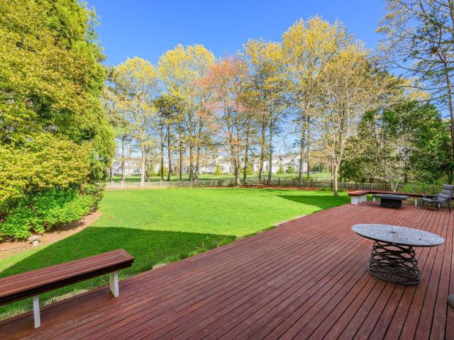 131 Dunrobin Road