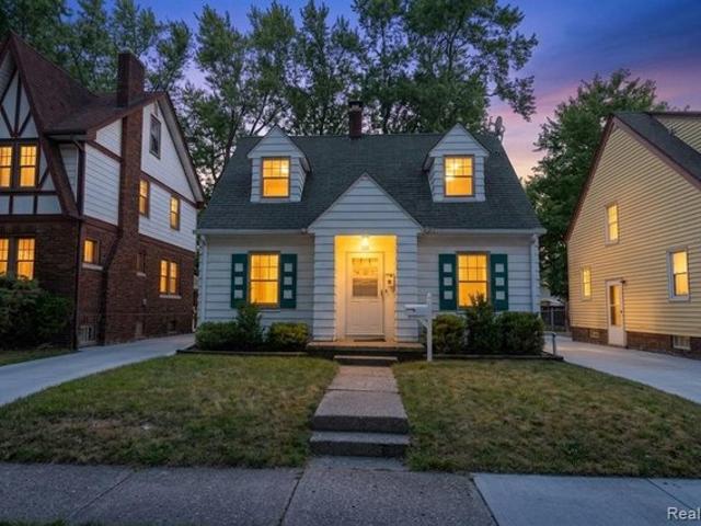 131 Dwight Ave, Pontiac, MI 48341
