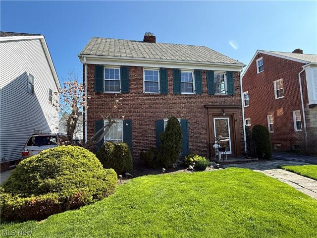 131 E 200th Street