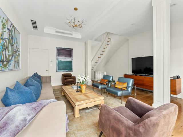 131 E 38TH Street