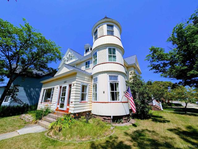 131 E Arch Street