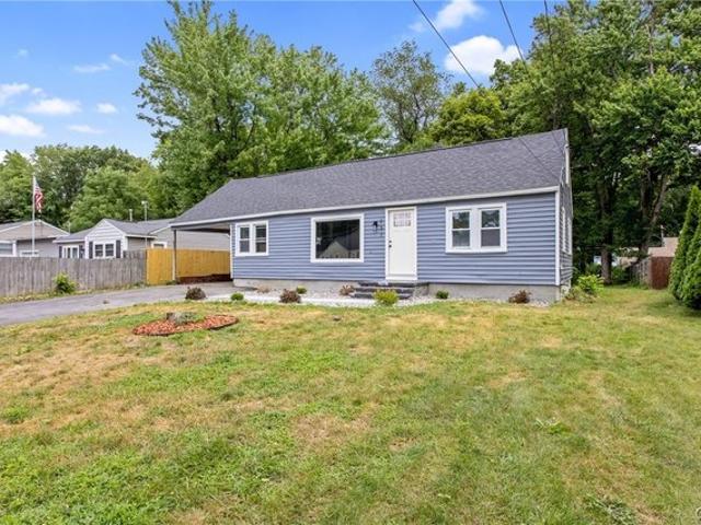 131 Ford Dr, Syracuse, NY 13212