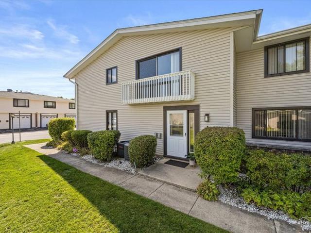 131 Fairlane Ct, Bloomingdale, IL 60108