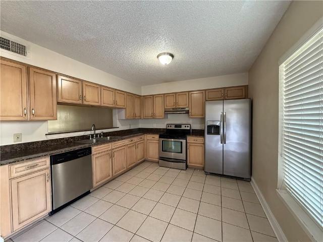 131 Kingspoint Boulevard
