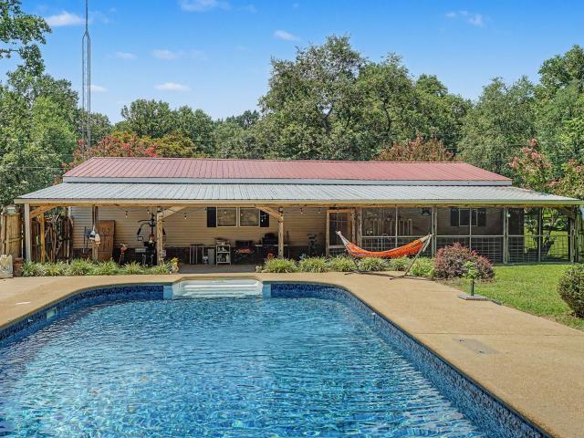 131 Holiday Acres Dr