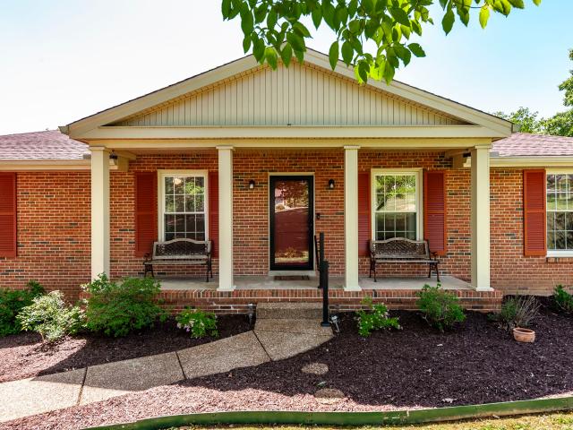 131 Honeysuckle Dr