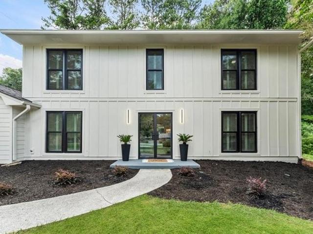 131 Indian Hills Ct, Marietta, GA 30068