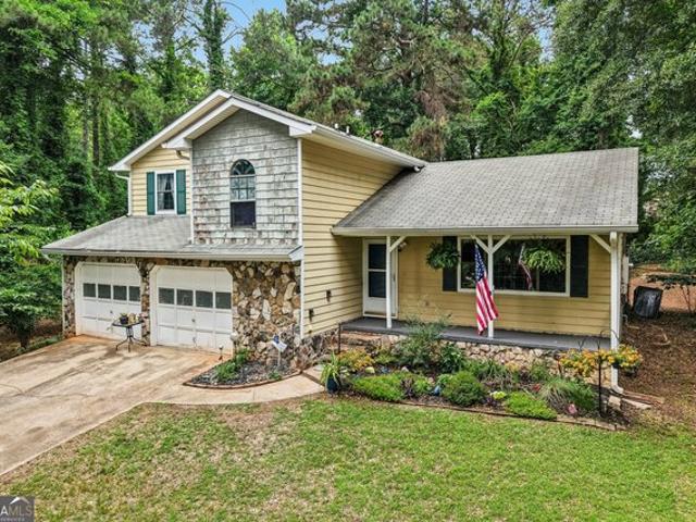 131 Jennifer Ln, McDonough, GA 30253