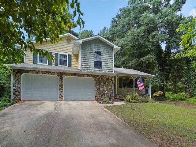 131 Jennifer Ln, McDonough, GA 30253