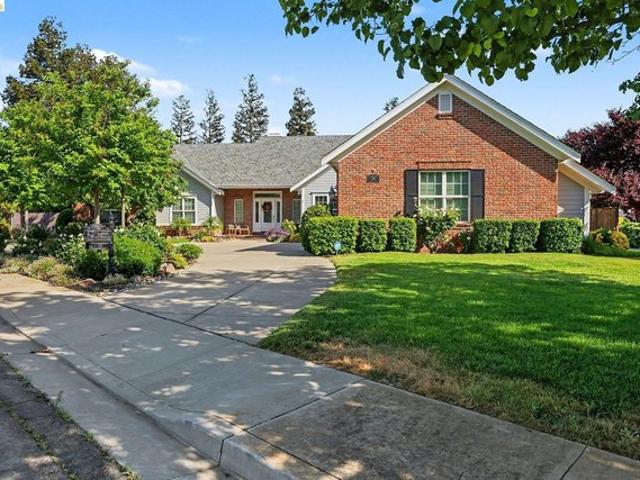 131 Loren Ln, Oakley, CA 94561