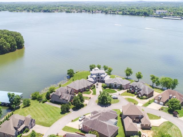 131 Lake Harbor Dr