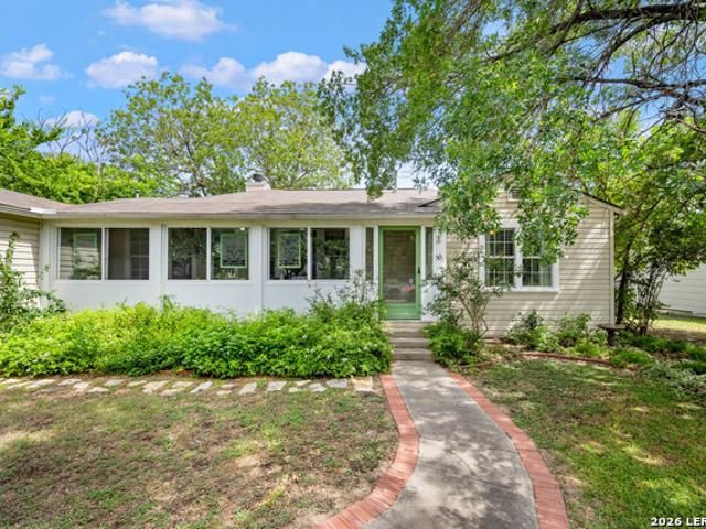 131 Larchmont Dr