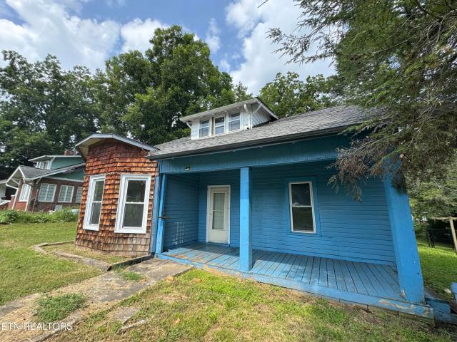 131 Lincoln Ave