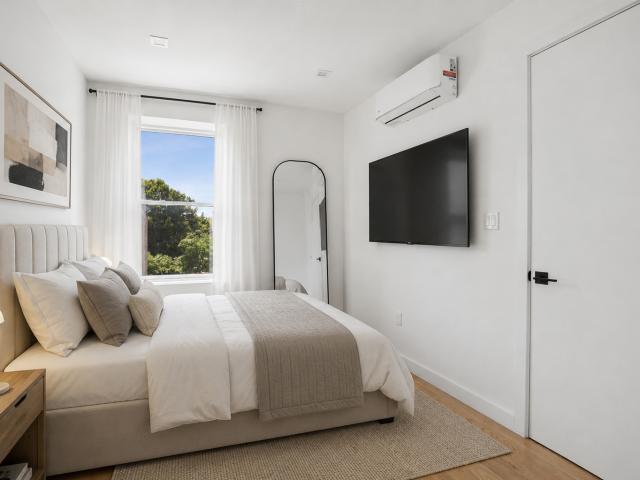 131 MADISON Street 2A
