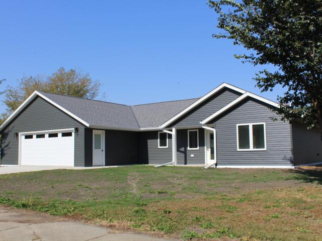 131 Main Street E