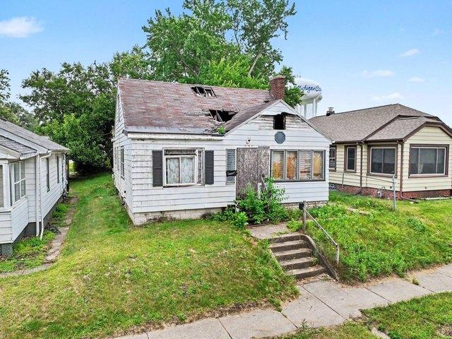 131 N Ashland Ave, Michigan City, IN 46360