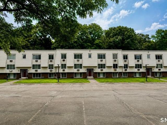 131 N Main St Apt 30, Branford, CT 06405