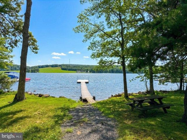 131 North Shore Dr, Swanton, MD 21561