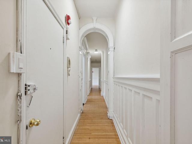 131 S 18th St, Unit 3, Philadelphia, PA 19103 | Compass