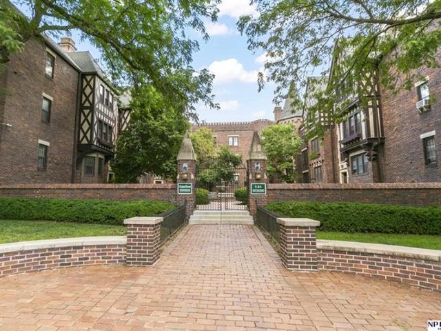 131 S 39th St Apt 14, Omaha, NE 68131